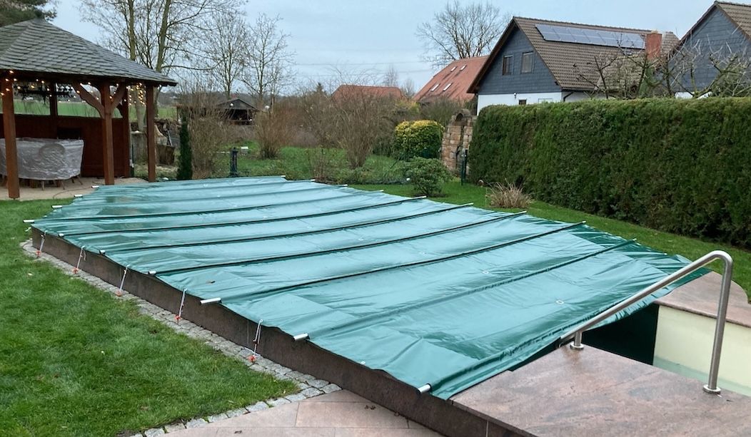 Poolplanen nach Maß aus LKW Plane beim Profi kaufen | Abdeckhauben-shop.de